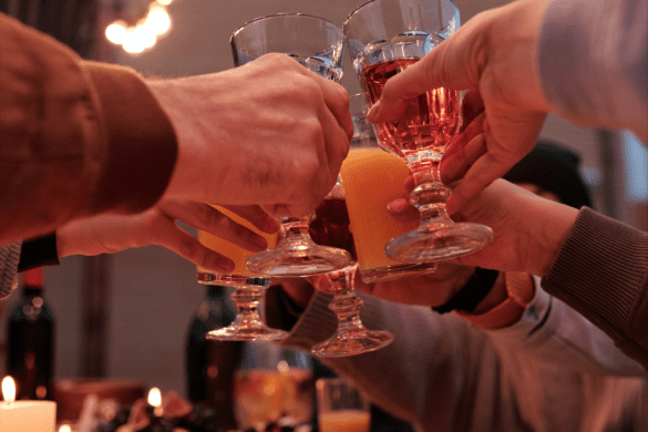 Learn the Language of Mexico’s Hand Gestures - Mexico Living